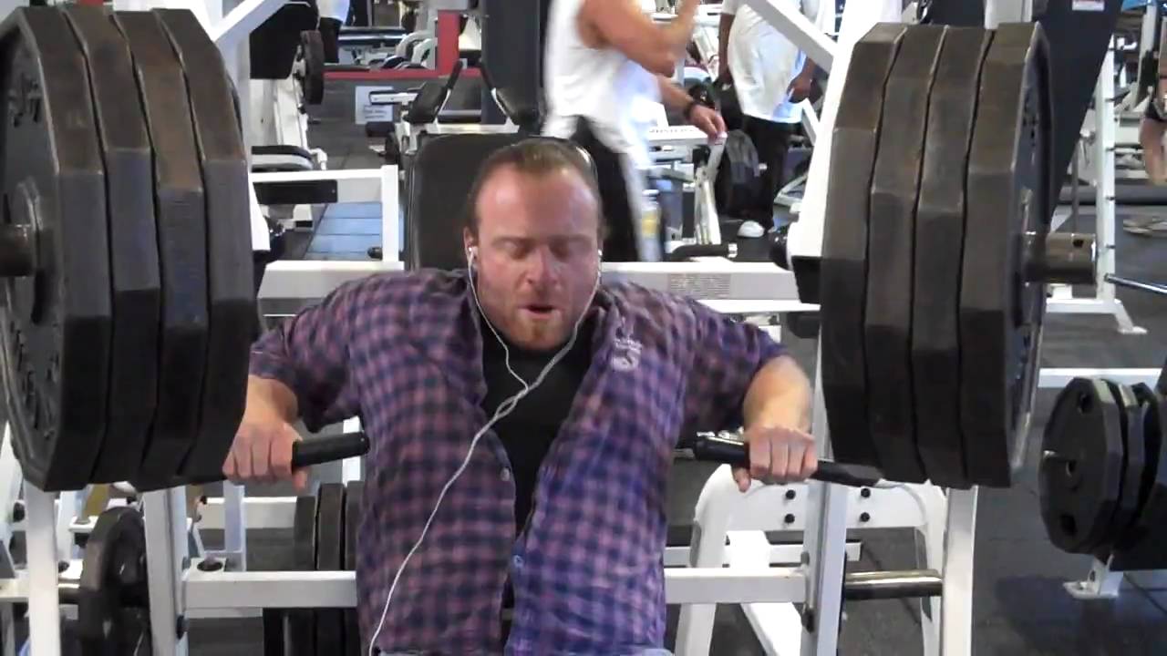 gerard rush chest press hammer strength - YouTube