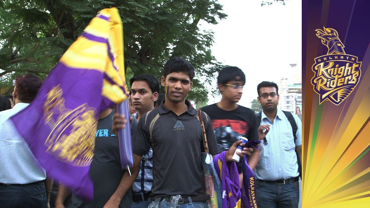 KKR FANS: Making noise before the IPL Opening Ceremony - YouTube