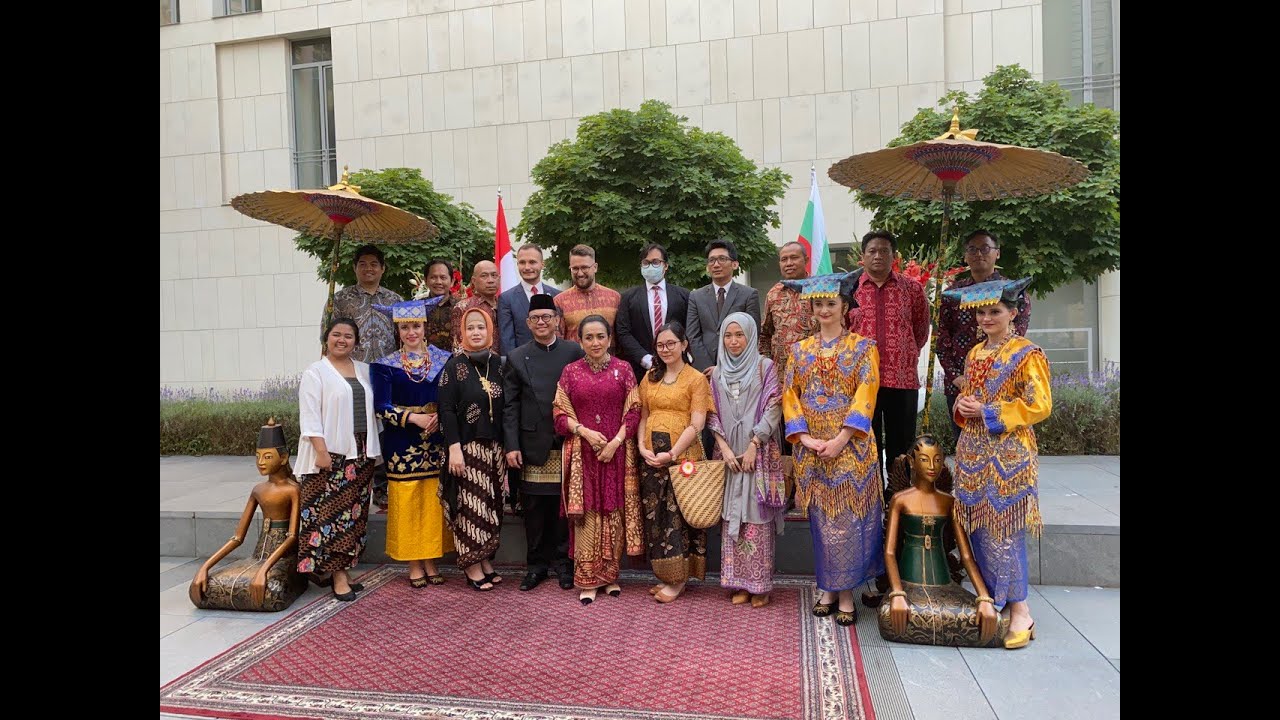 Farewell of Ambassador Sri Astari Rasjid, Sofia, Bulgaria, July 31 ...