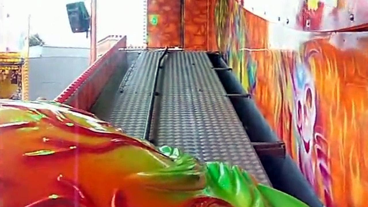 3 Floor Ghost Train at the Sultan Show 2009 - YouTube