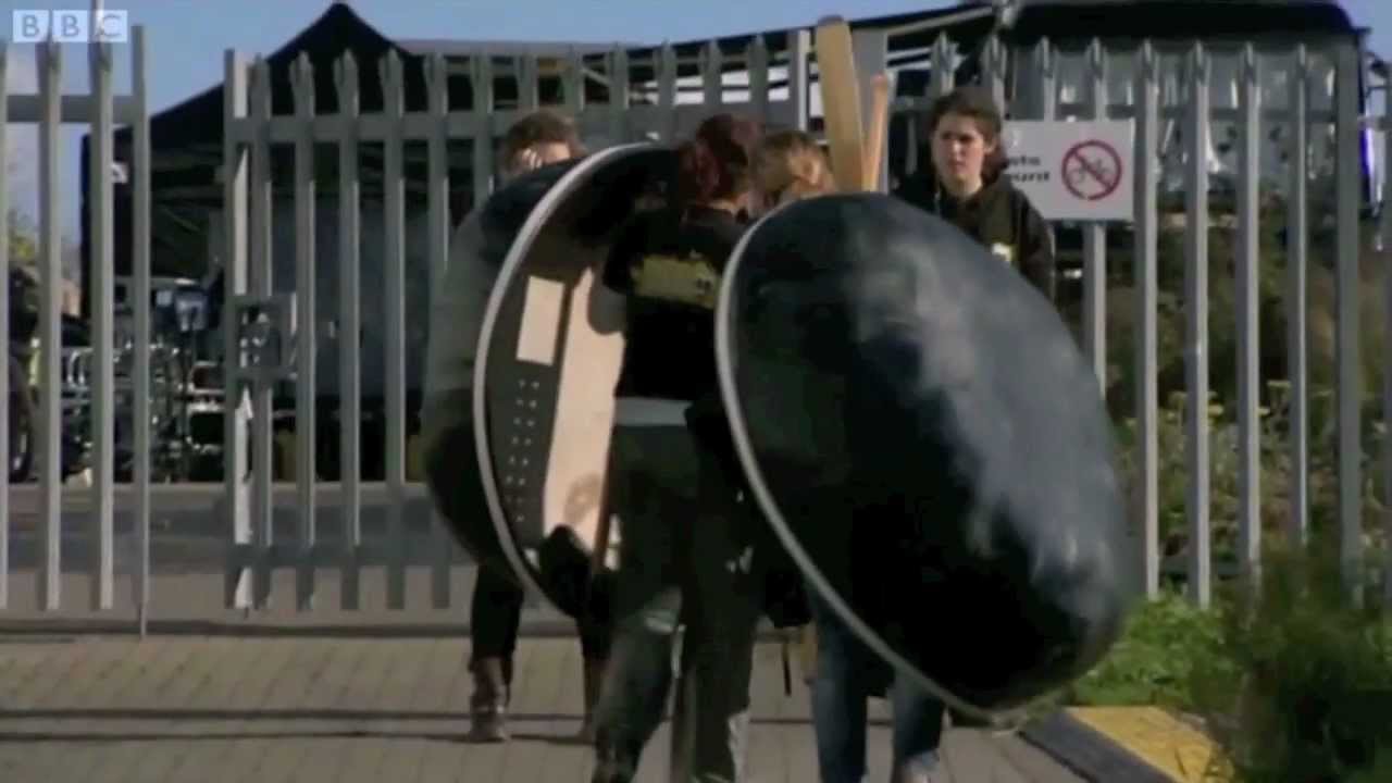 Live 'n' Deadly Behind the Scenes - YouTube