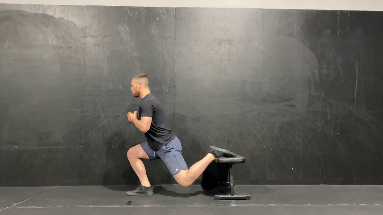 Bulgarian Split Squat BW - YouTube