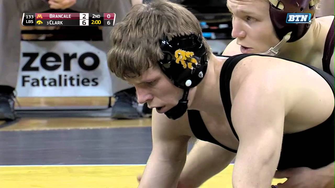 Minnesota at Iowa: 133 Pounds - Sam Brancale vs. Cory Clark - YouTube
