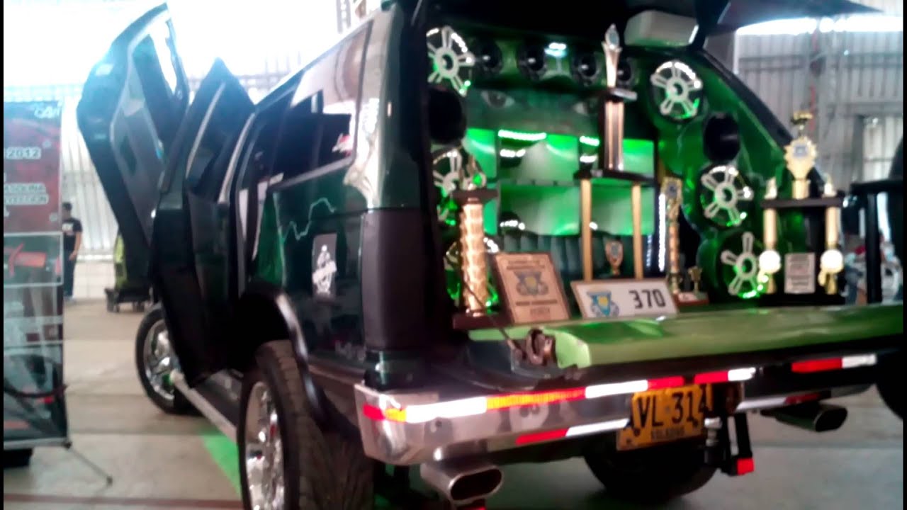 Chicas car audio - YouTube