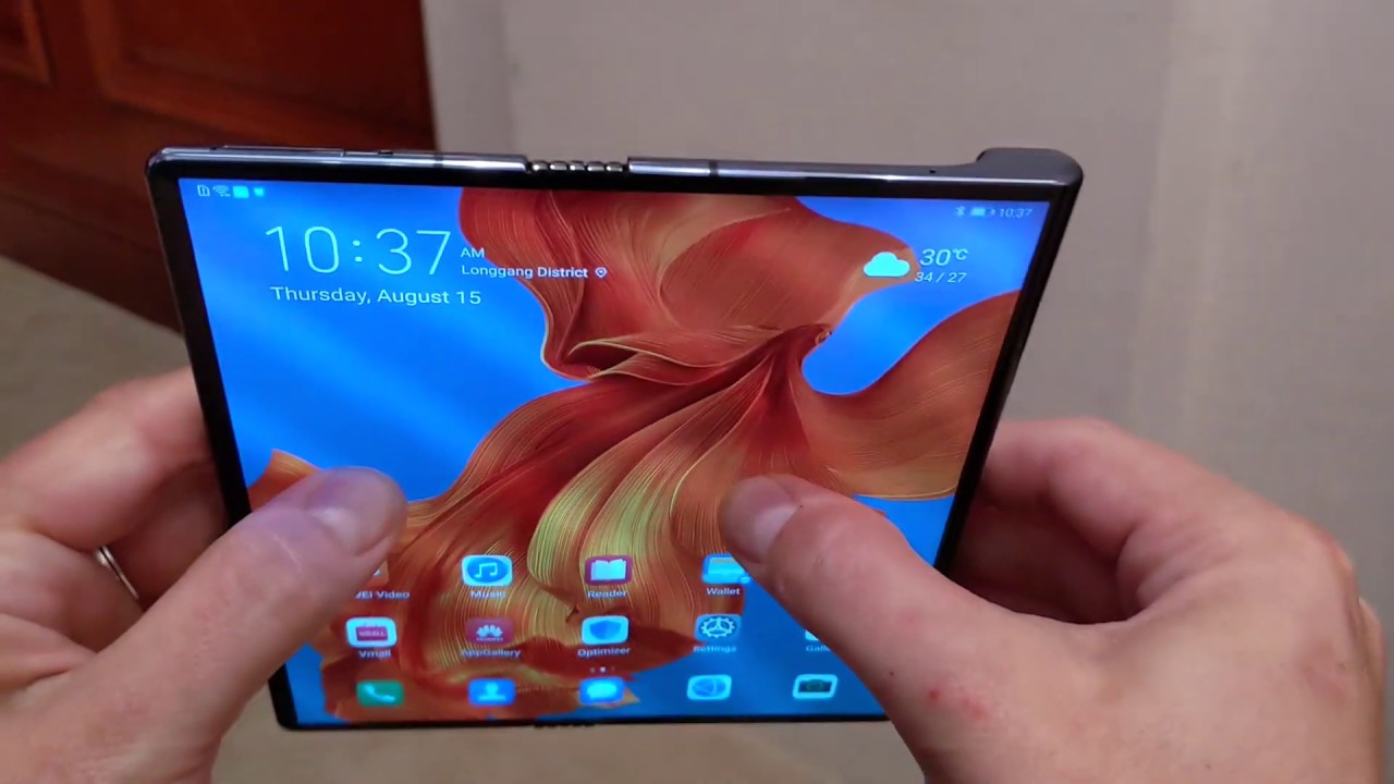 Huawei Mate X hands-on: the sleekest folding phone yet! - YouTube