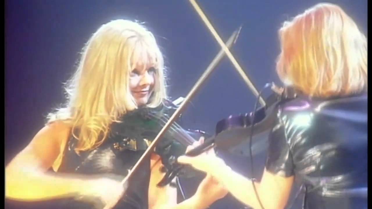 Máiréad Nesbitt & Cora Smyth - Strings of Fire (Cuerdas de Fuego) - YouTube