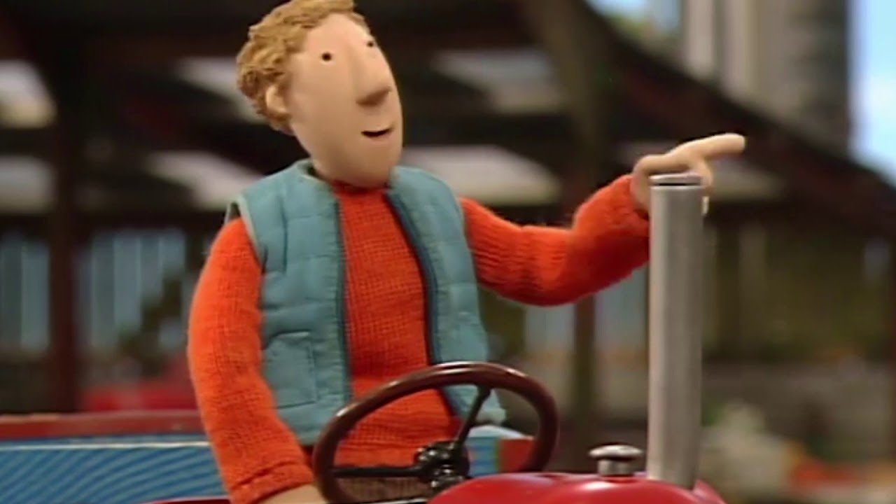 Little Red Tractor | Garage Sale | Full Episode - YouTube