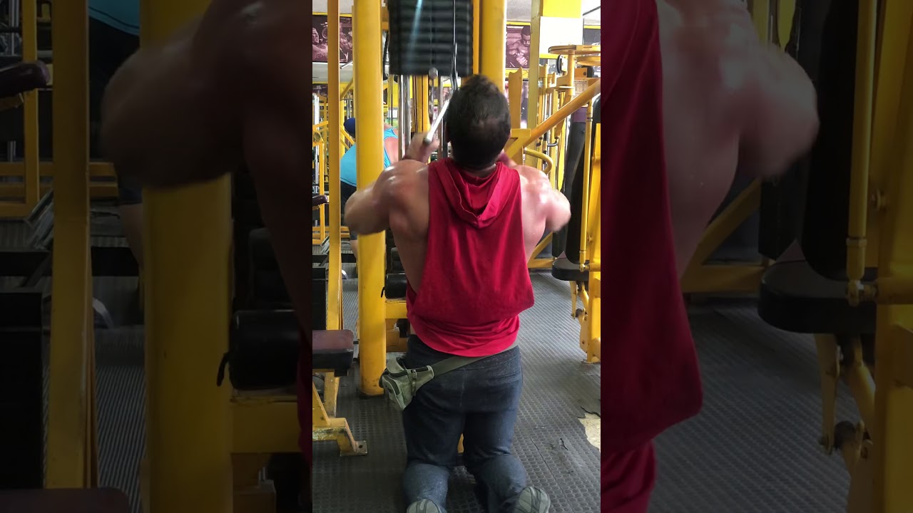 Jalón al pecho con agarre neutro ESPALDA - YouTube