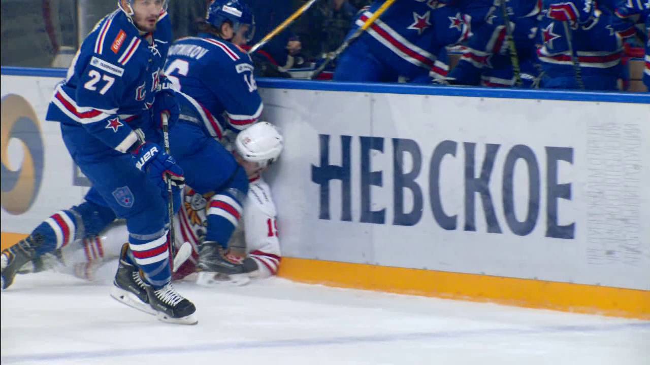 Sergei Plotnikov staples Roope Talaja - YouTube