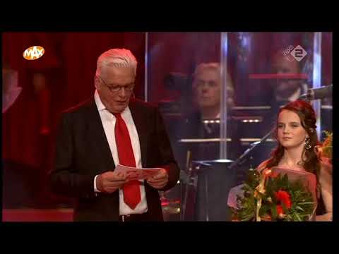Max Proms all artists 2017 'We are the world' - YouTube