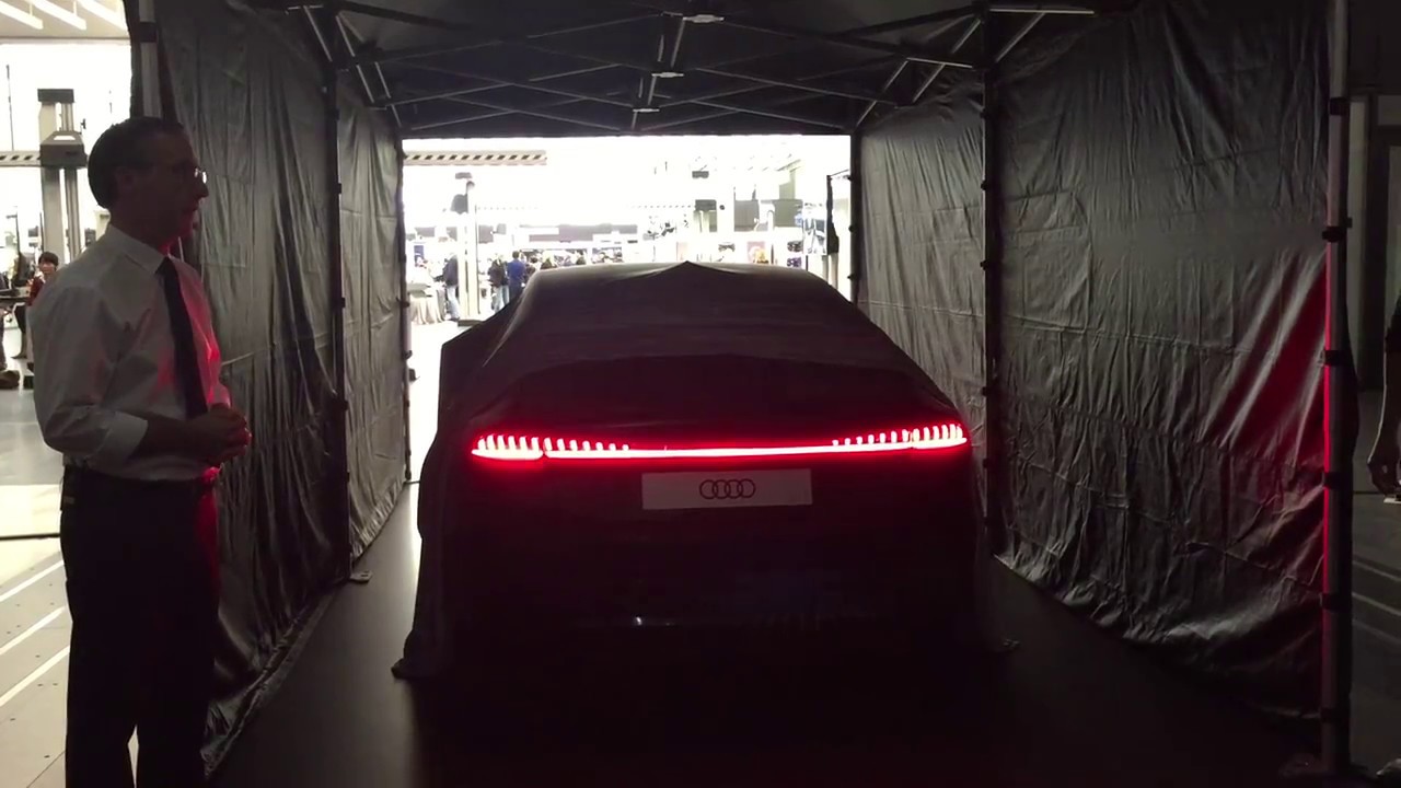 A7 Light Show - Dynamische Heckleuchten am Audi A7 - YouTube