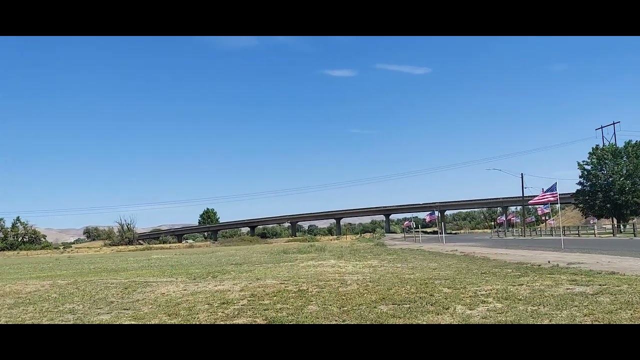 Parkzone Stryker RC Plane Inverted Landing - YouTube