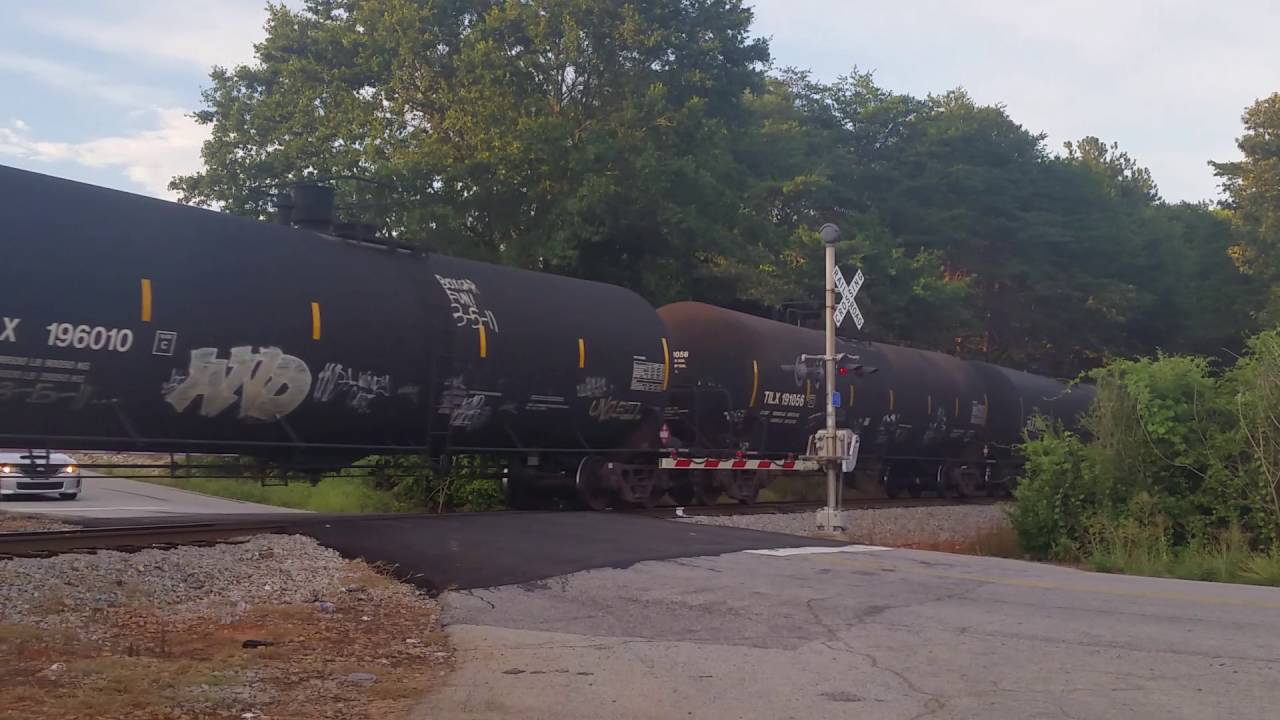 CSX loaded tank train Taylors, SC - YouTube