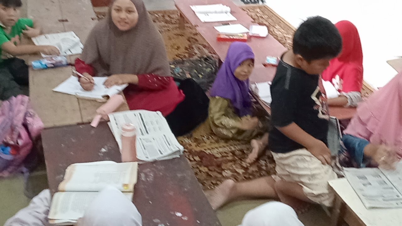 Kerjakan PR - YouTube