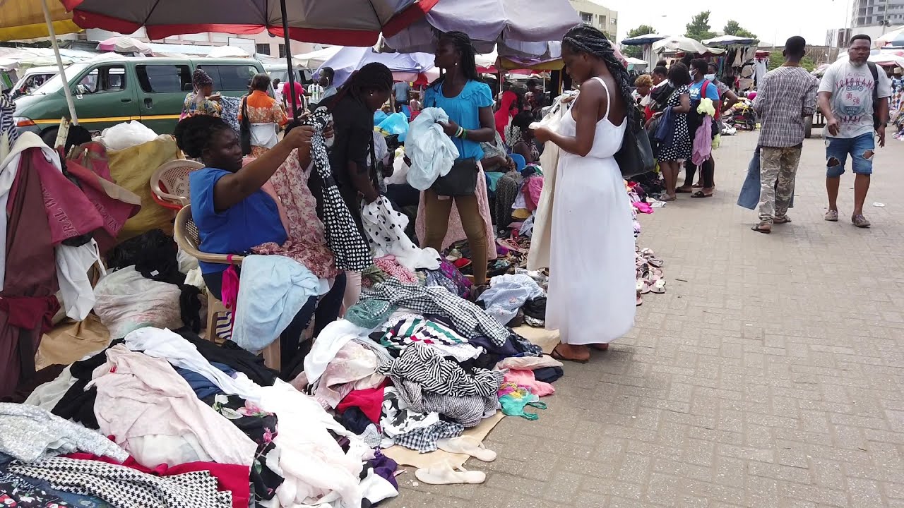 BUSY TEMA STATION AFRICAN WALK VIDEOS IN ACCRA GHANA - YouTube