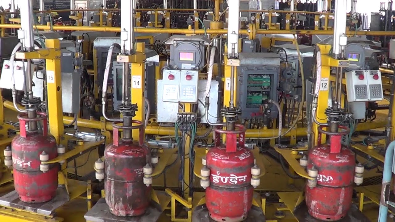 Automatic LPG Carousal Filling System - YouTube
