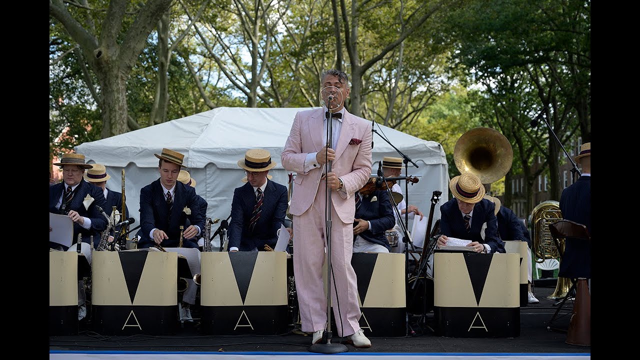 Michael Arenella and his Dreamland Orchesta - YouTube