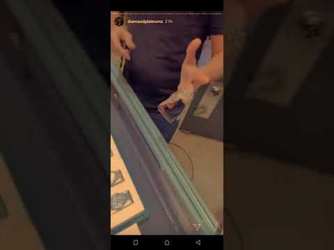 DIAMOND PLATINUM ANUNUA SAA YA MILLIONS 69 | AWACHANA WANAO VAA SAA FEKI #diamondplatinumz #tz