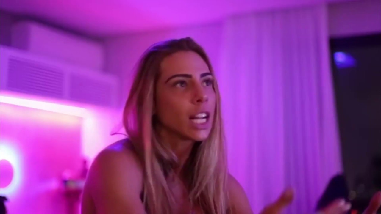 ENTREVISTA EXCLUSIVA COM MARY MESK - YouTube