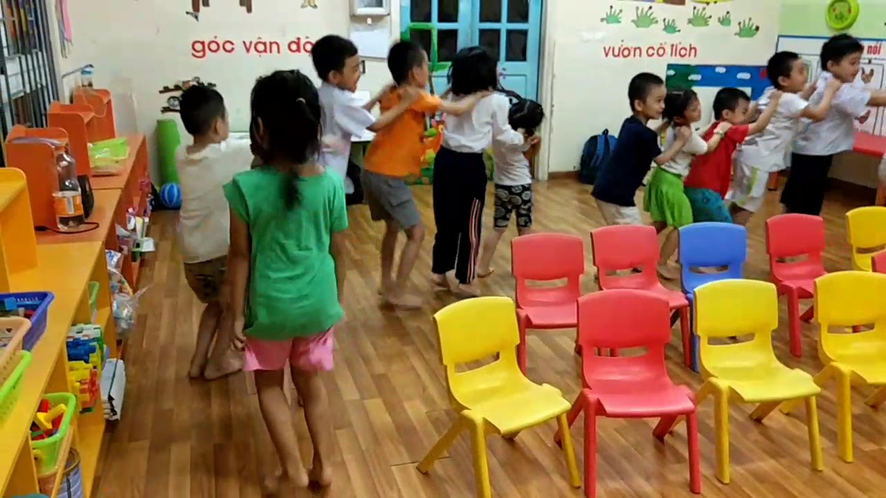 Lớp học Unit 1 - YouTube