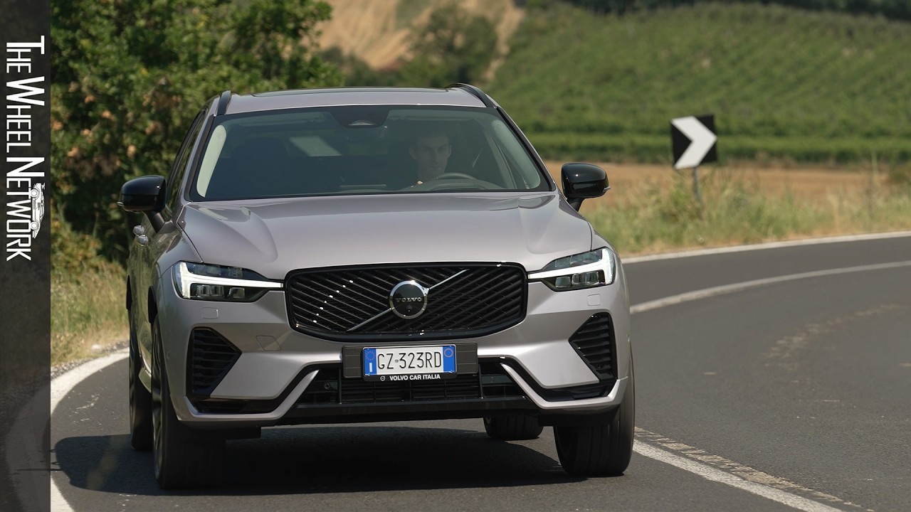 2026 Volvo XC60 T6 AWD Plug-in Hybrid | Aurora Silver | Driving ...