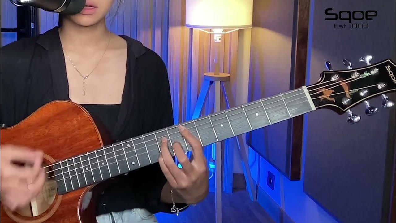 Here With Me - D4vd (Original guitar chord tutorial) - YouTube