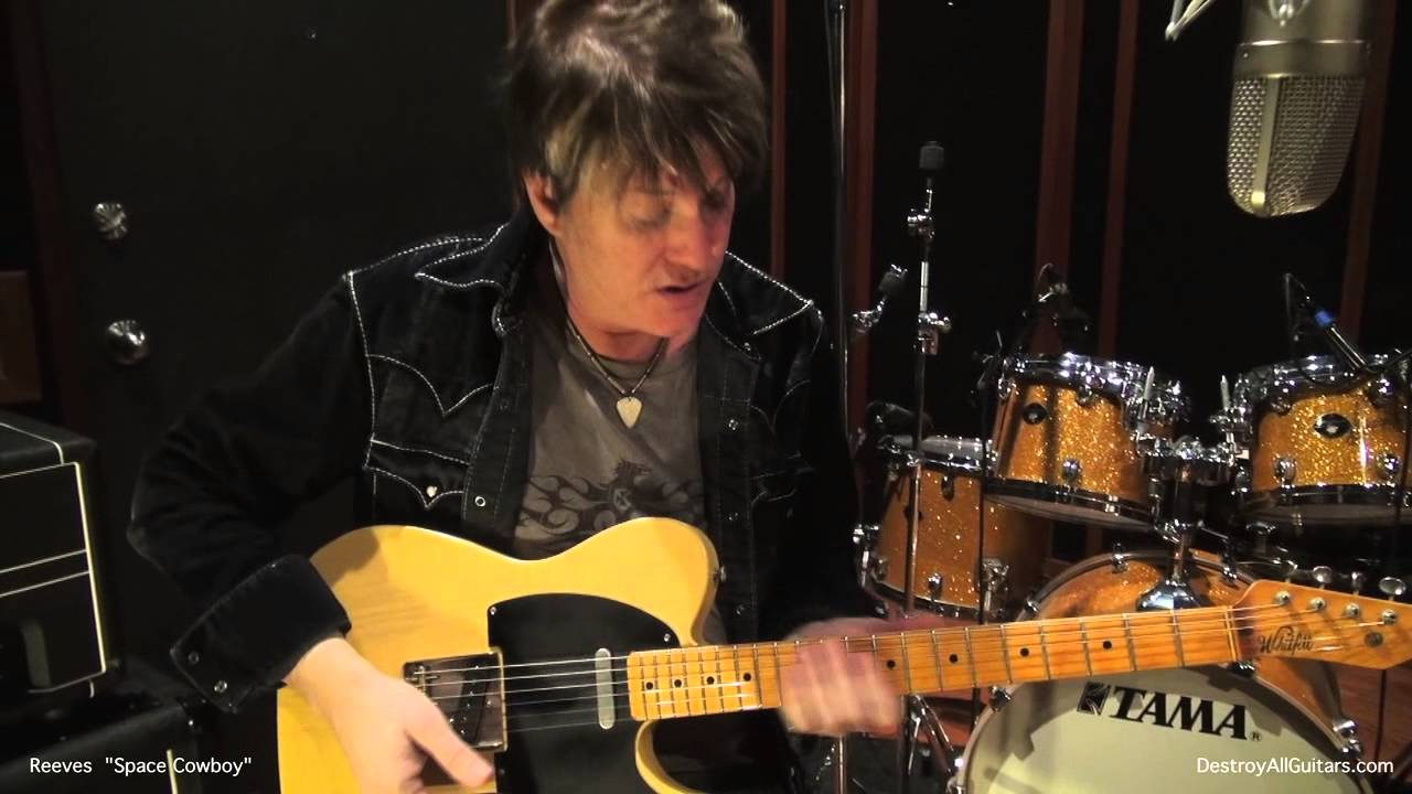 Reeves Space Cowboy from Destroy All Guitars - YouTube