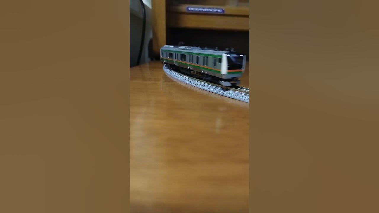 DF200-120号機牽引貨物列車を追いかけるE233系3000番台#nゲージ #E233系3000番台 #DF200 #鉄道模型 - YouTube