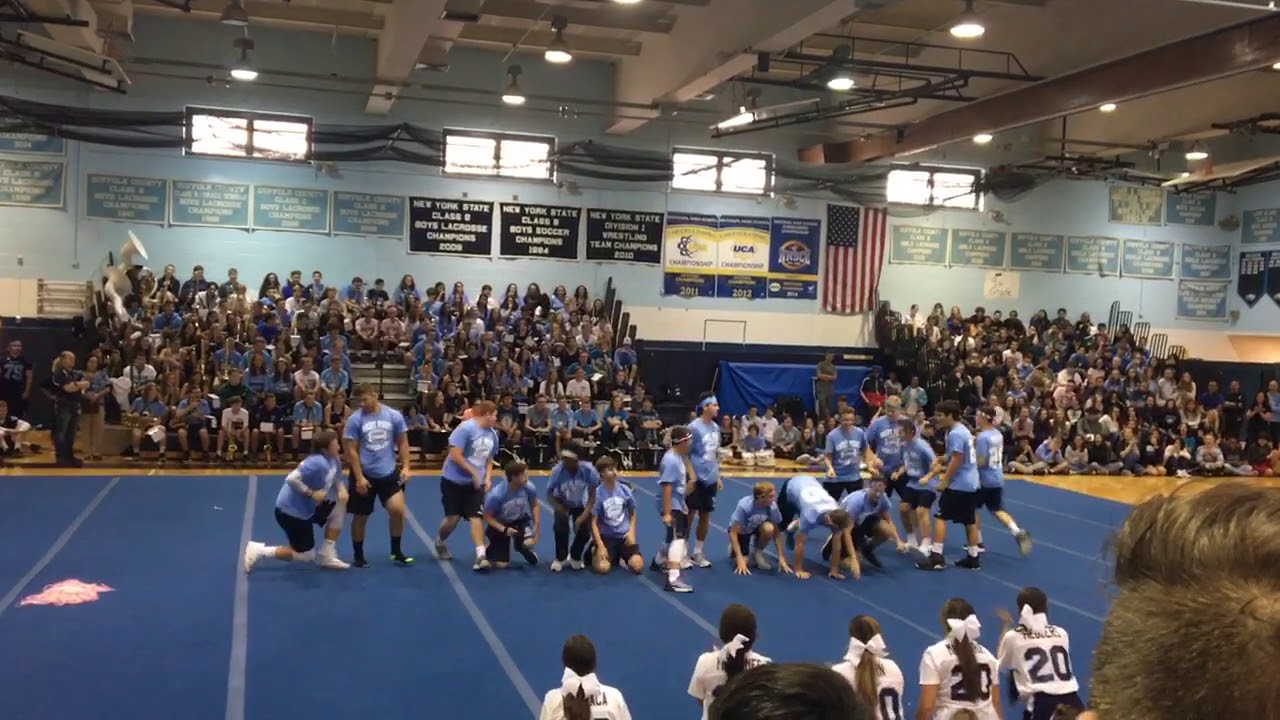 Rocky Point Junior Powderpuff Dance 2018 - YouTube