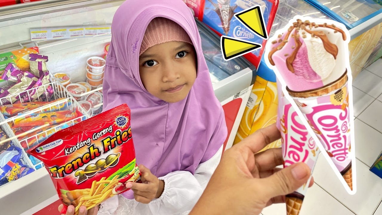 ZIVANA BELI ES KRIM CORNETTO YOUGURT BERRY BISCUIT DI INDOMARET - YouTube