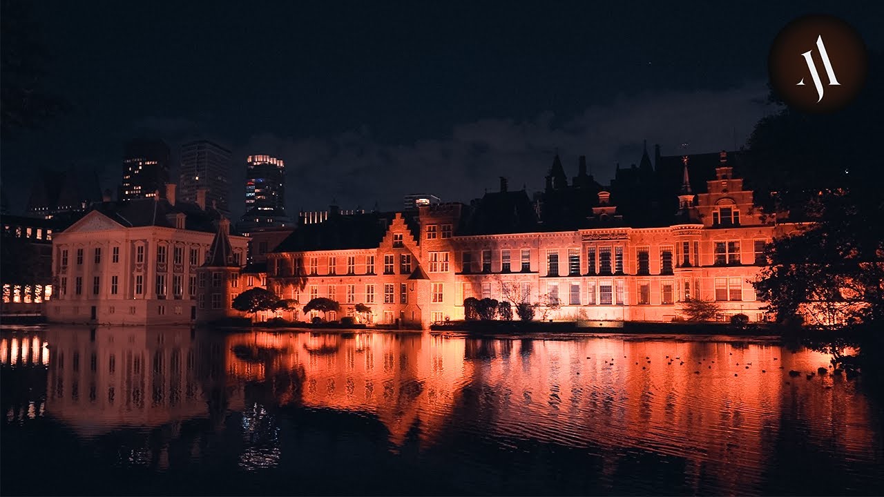 Night Walk in Den Haag, Netherlands, 4K Binaural - YouTube