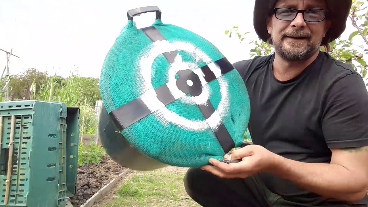 DIY crossbow backstop works a treat! - YouTube