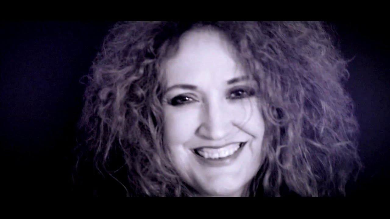 Anne Haigis | Trailer Companions Tour 2016 | www.anne-haigis.de - YouTube