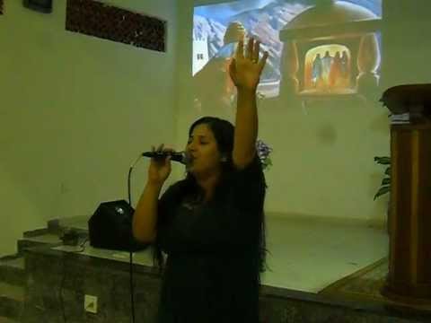 Débora Lisboa cantando Fidelidade - Ministério Deus Onipotente - YouTube