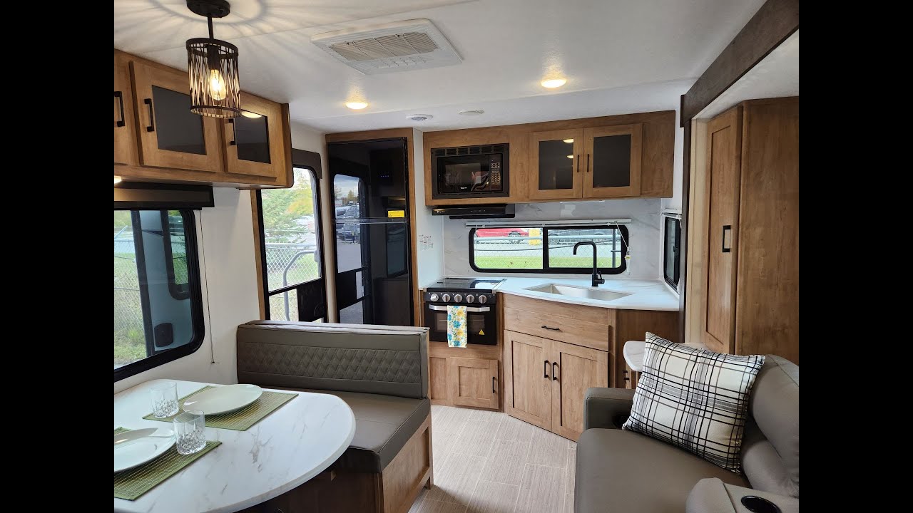 2024 Freedom Express 246 RKS: Unveiling Stunning Interior Updates ...