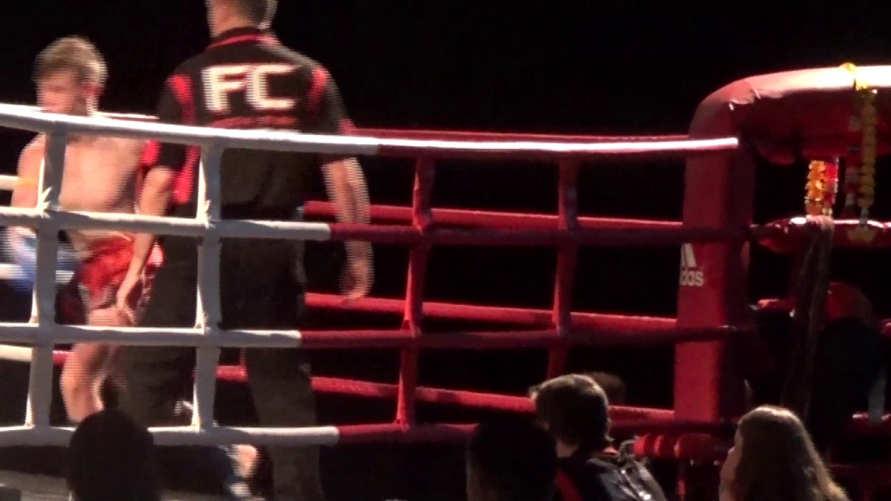 Corporate Fight Night - October 2016 Gold Coast - Fight 4 - YouTube