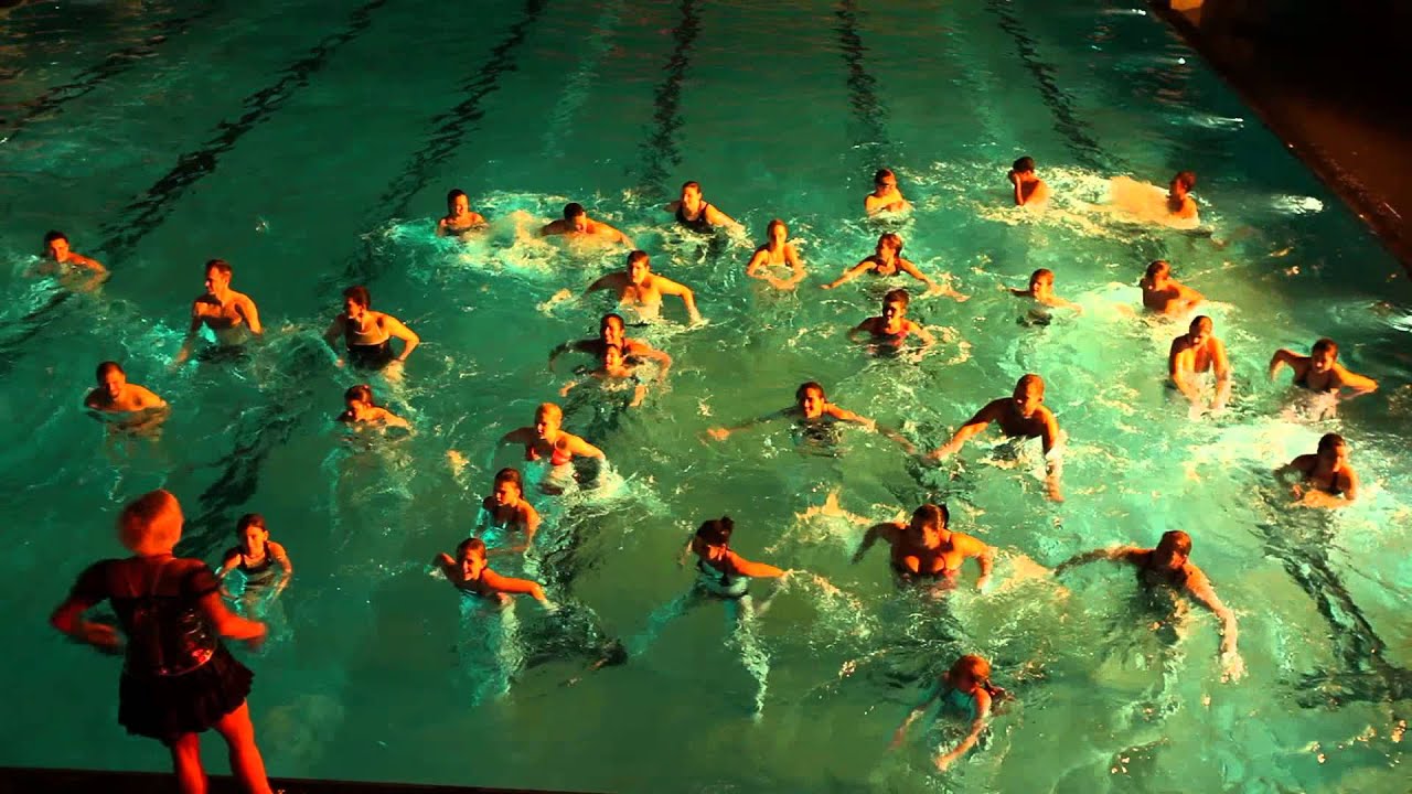Soirée Halloween - Piscine des Remparts de Sélestat - YouTube