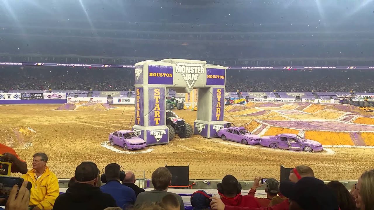 Monster jam racing at nrg stadium Houston Texas - YouTube