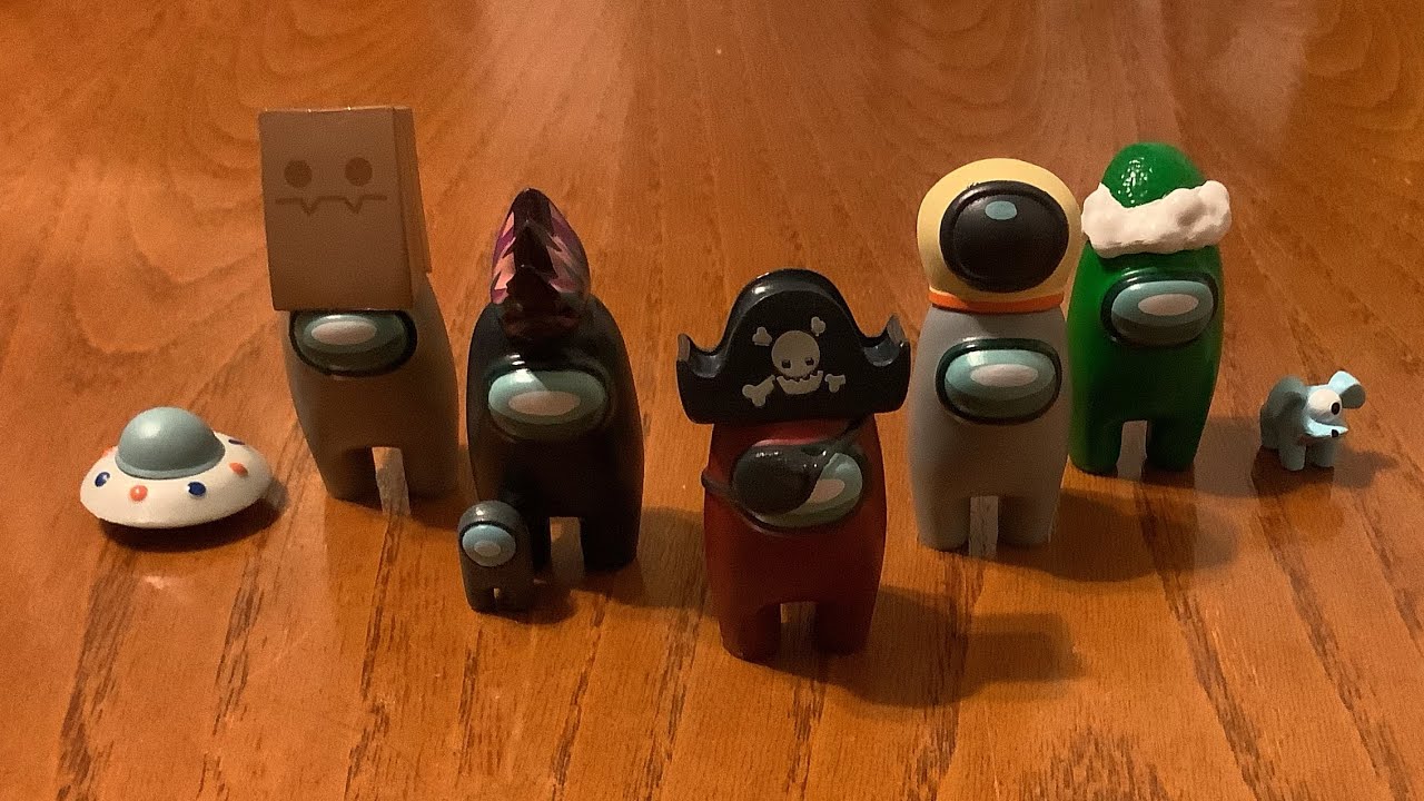 Green is SUS (stop motion) among us toys - YouTube