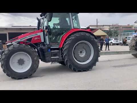 New Holland Tr6.130 vs Massey Ferguson 5s.135