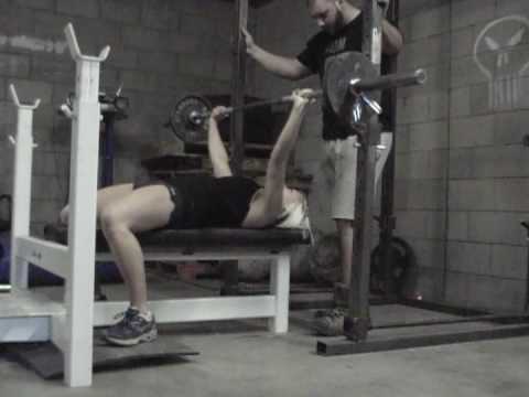 100x20 Benchpress 18yo Female