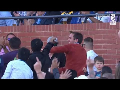 Old mate catches Markram's massive six