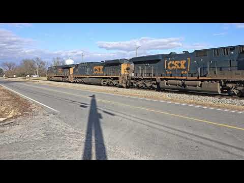 CSX G974-29 ES44AH/CM44AC/ES44AH with a good Horn Salute Note just one engine online - YouTube