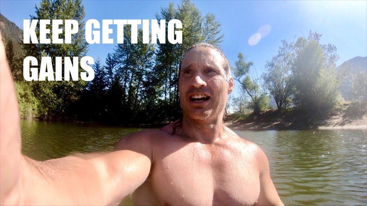 How to Keep Getting Bodybuilding Gains - YouTube