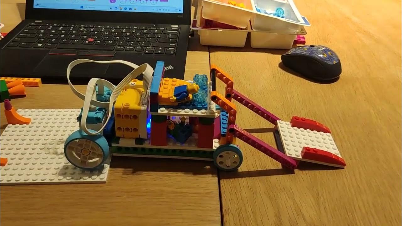 Lego Education Spike Essential - YouTube