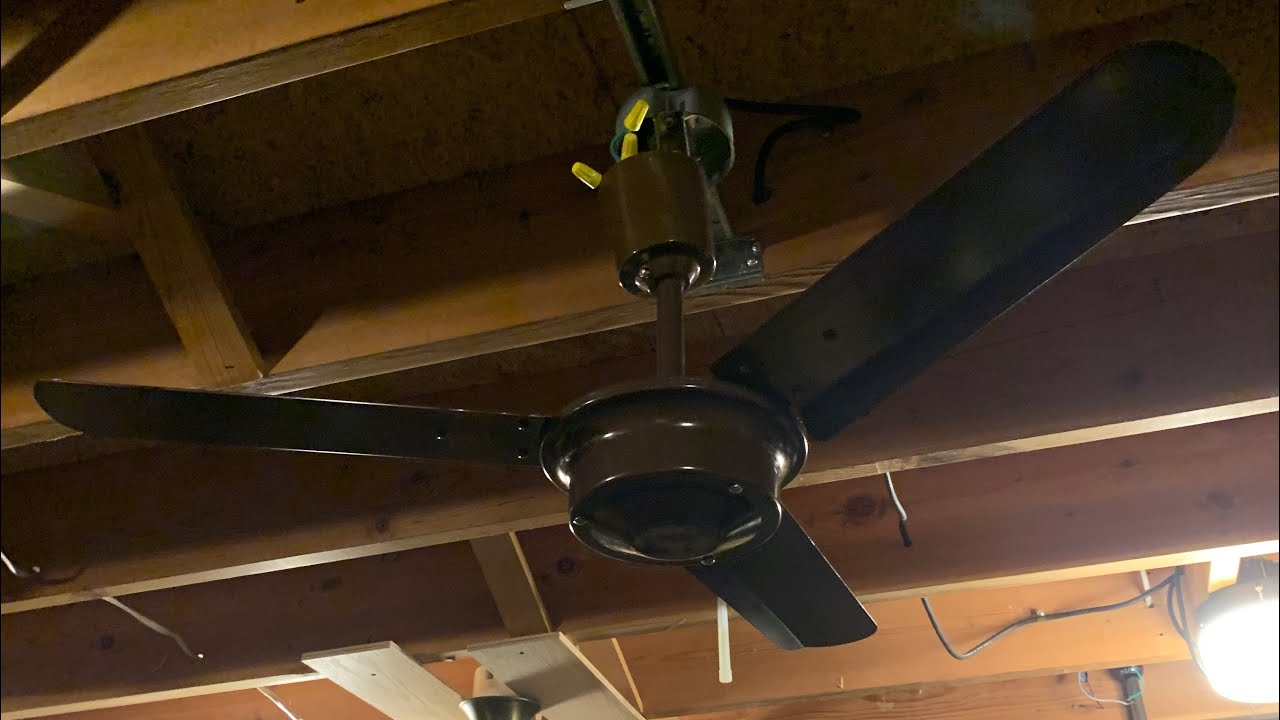 NEW FAN: Commander Pacific Breeze ceiling fan - YouTube