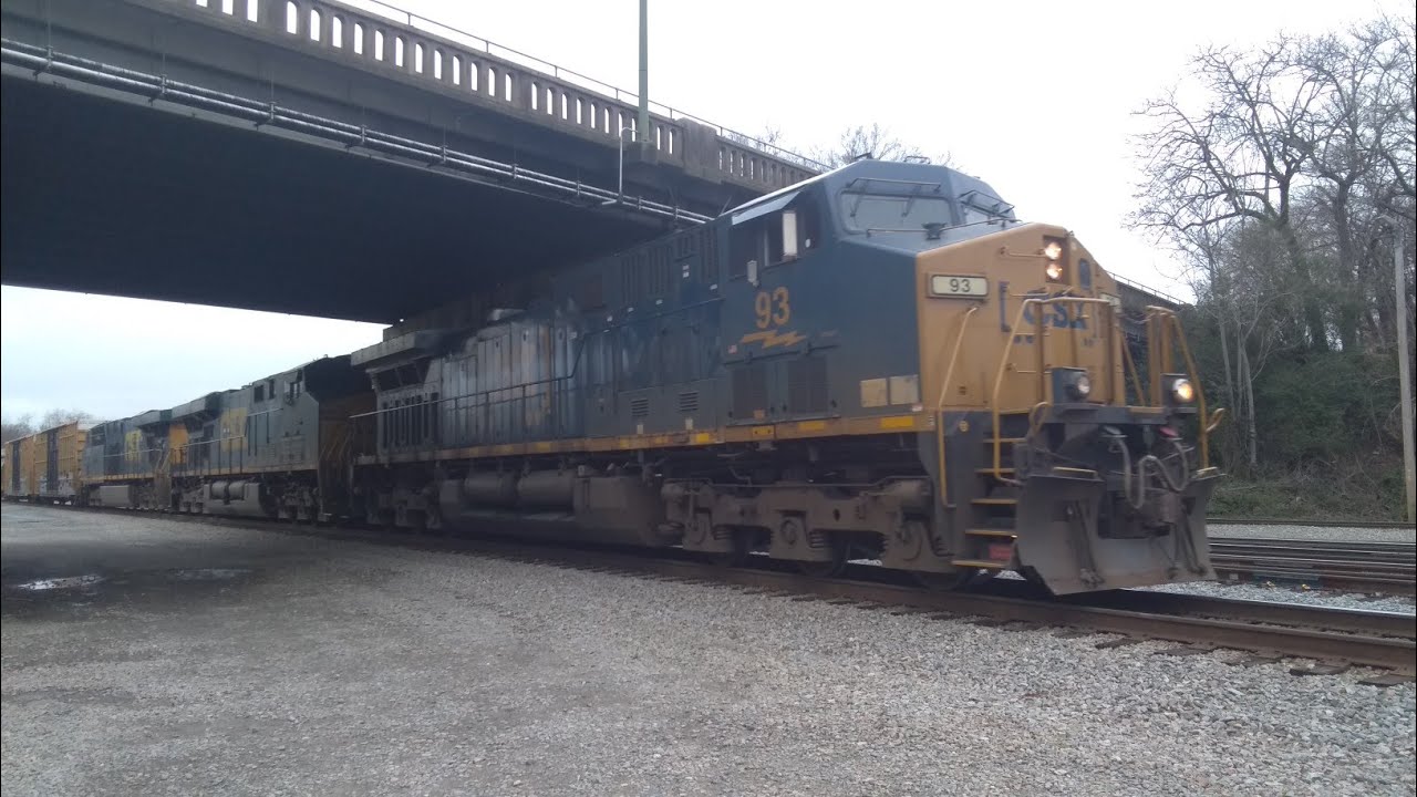 CSX freight Train Q583 heading Northbound With CSXT 93 in the lead ...