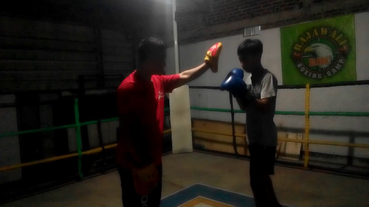 Training boxing ped - YouTube