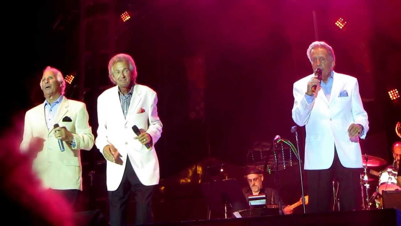 Jay Traynor She Cried - YouTube