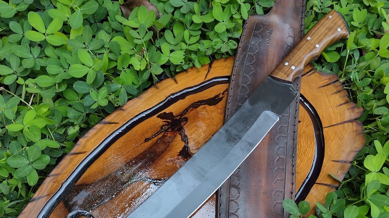 facão machete artesanal, esse é bem bruto - YouTube